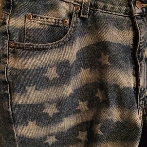 Avenue Blues | Shorts | Avenue Blues 8reg Blue Jean Flag Design Shorts ...